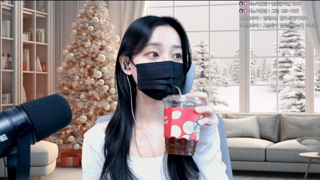 메리크리스마스 꽉찬 방송(수다/먹방/델포/노래방/파판)[24.12.25] | SOOP VOD