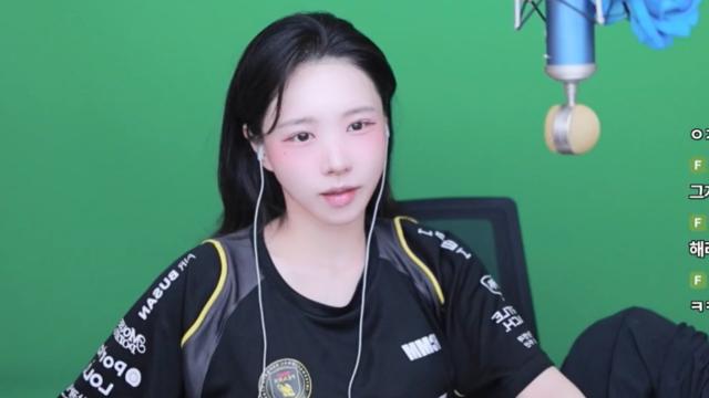 BNK피어엑스 티원전 | SOOP VOD