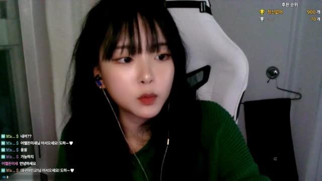 [신입 30일차] 발로란트 미모의 여성게이머 시참 가즈아 | SOOP VOD