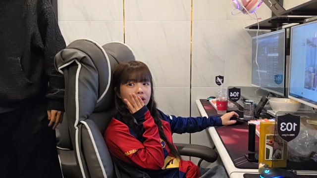 우질x김우다x강신x마빡 피방먹방 FC온라인 피파4 | SOOP VOD