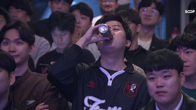 [클립]장윤철 vs 김민철 4강 2경기 Part.2 / ASL S19 | SOOP VOD