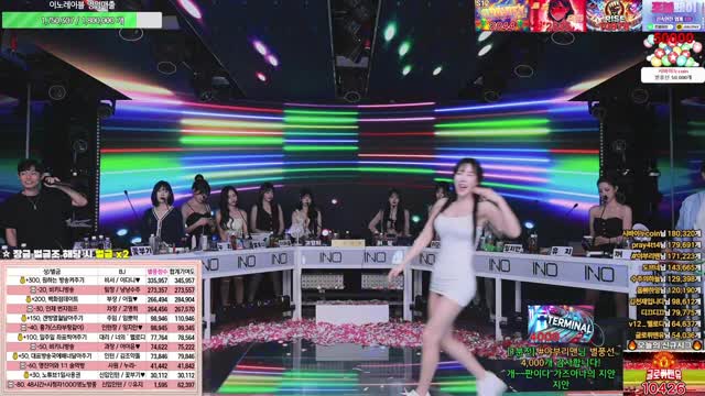 [클립][이노레이블]시즌12 4화 비키니 벌칙데이 ep.105 | SOOP VOD